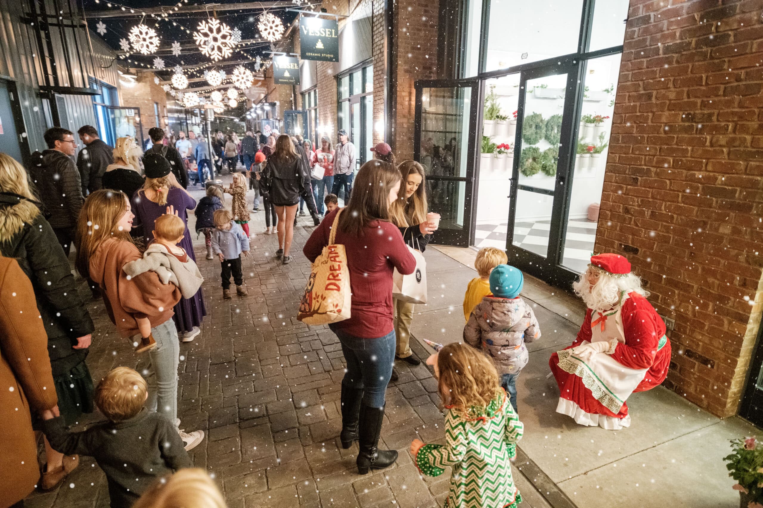 Mrs. Claus Snow Stroll - Stovehouse